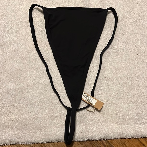 SKIMS | Intimates & Sleepwear | Skims Fits Everybody T String Thong ...